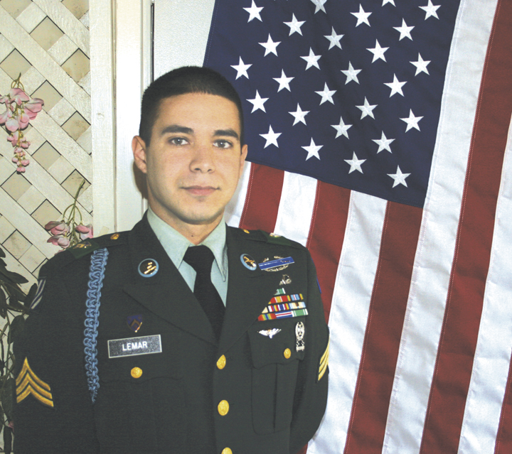 Sergeant John Lemar, Irag veteran, shares experiences with Kiwanis Club ...